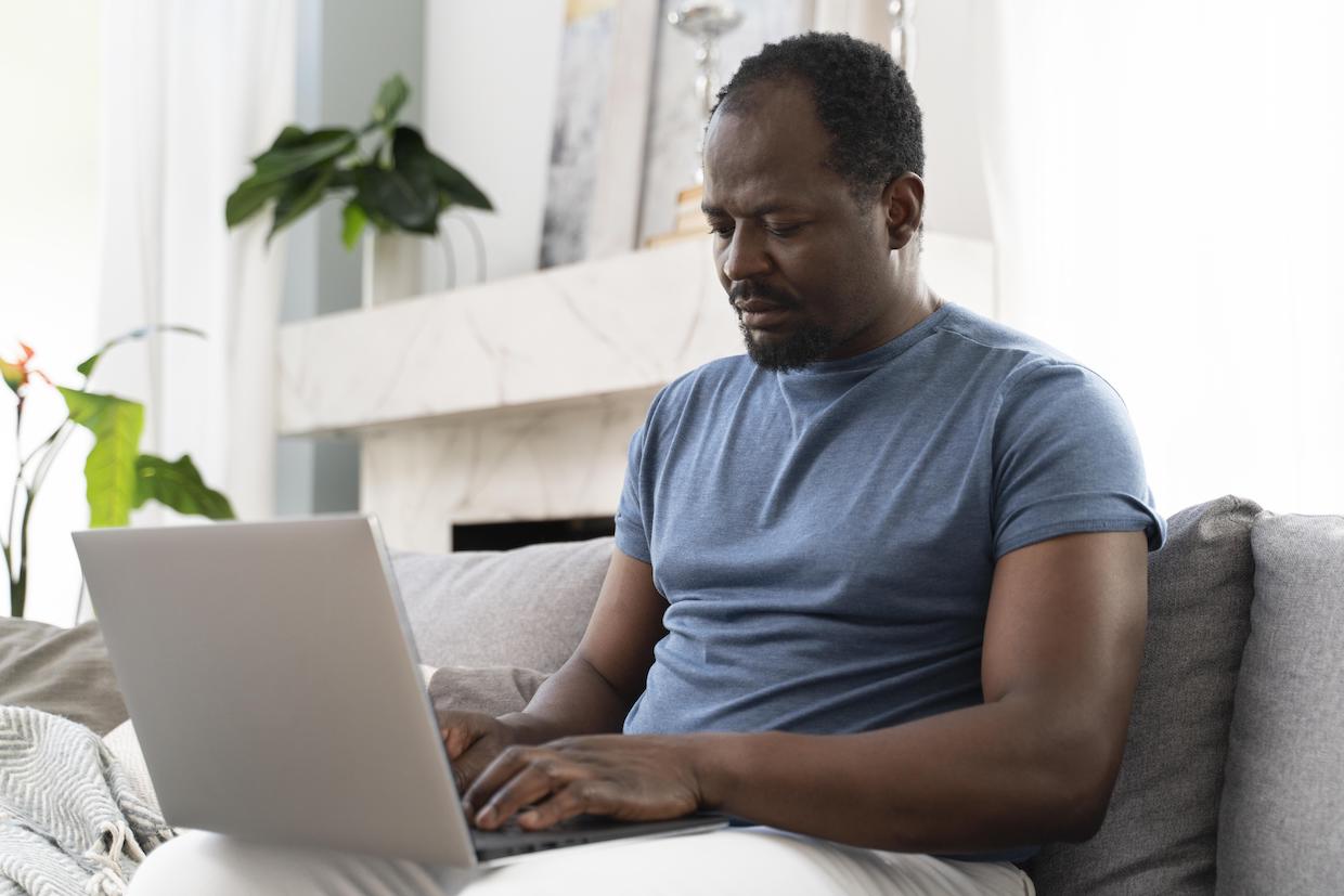 Reporting a Crime: Online vs By Phone - Crimestoppers Bermuda